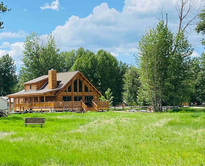 Brand New Log Home, In Chester Ca. - Chester, CA