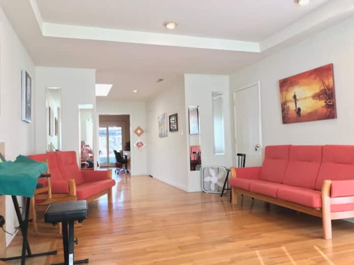 Cozy 2-story Palo Alto House Near Downtown - マウンテンビュー, CA
