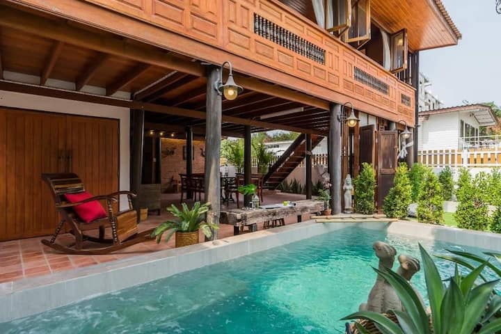 Family Pool House - Thai Traditional Wooden House - 華欣
