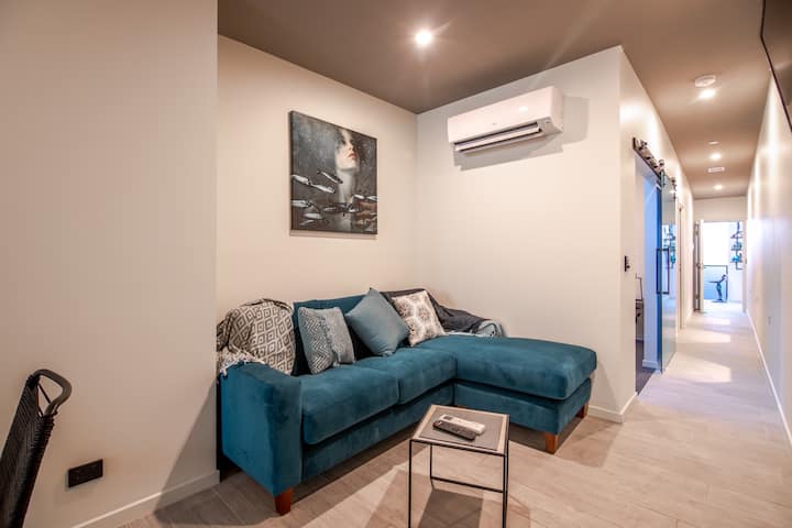 Apartment 2  · Apartment 2  · Apartment Right In The City - Launceston