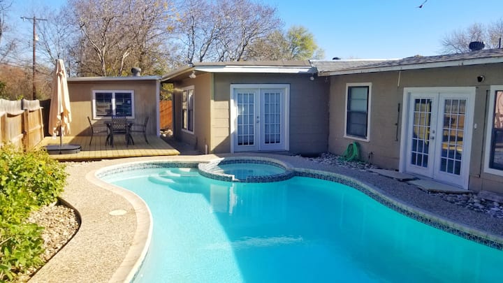 Centrally Located Oasis With Pool And Spa! - San Antonio Zoo, San Antonio
