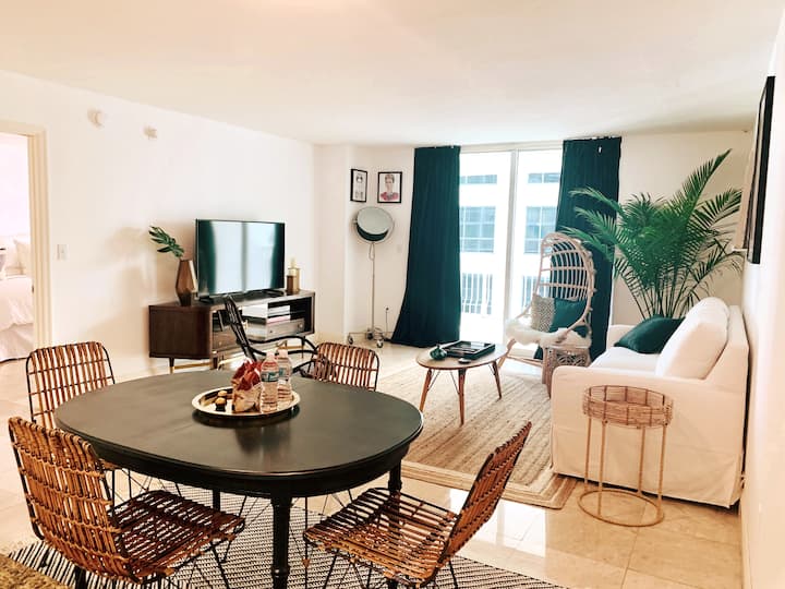 Prime Location 1 Bdrm Apt Brickell Miami + Parking - Miami, FL