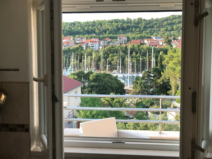 One Bedroom With Sea View 70sqm - Hvar