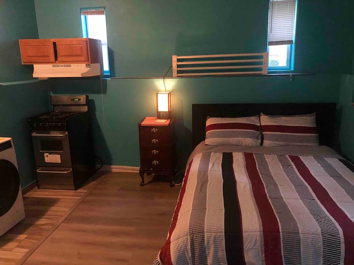 Studio Room With Shower Bathroom - Clinton, WA