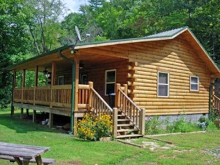 Way Away Log Cabin W/hot Tub - Cherokee, NC