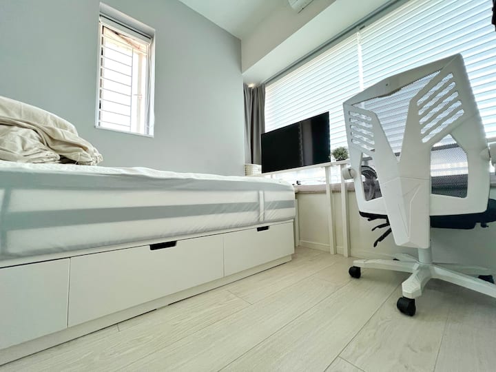 City View / Tv / Desk / Cozy Single Room - Hong Kong