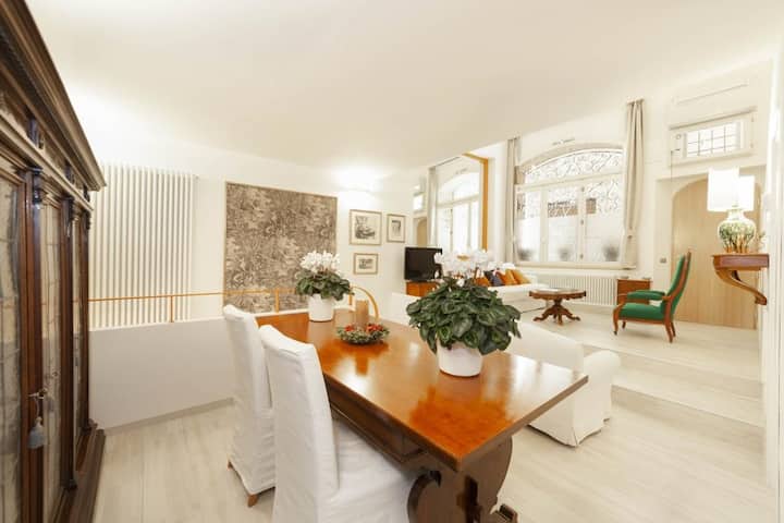 Elegant Vintage Decorated Home In The Old Siena - Siena