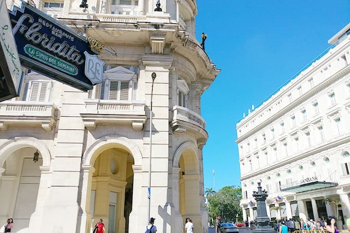 Appartamento In Via Obrapia - Cuba