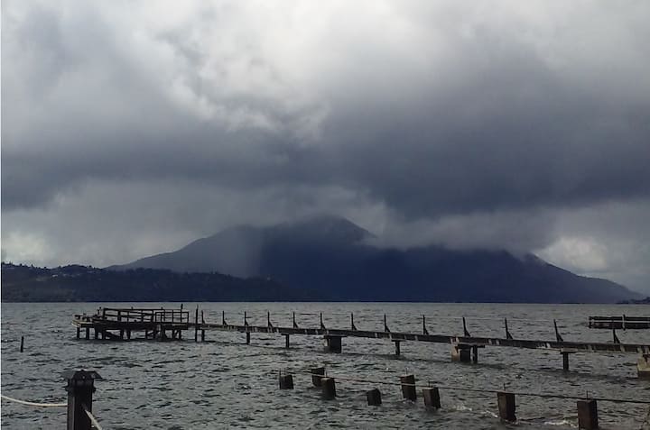Bungalow On The Lake - Clearlake, CA