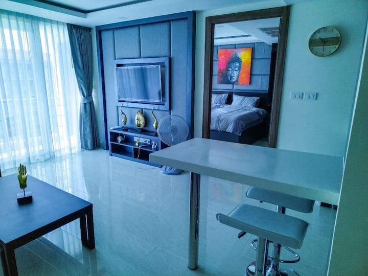 Grand Avenue (811c) - Pattaya City