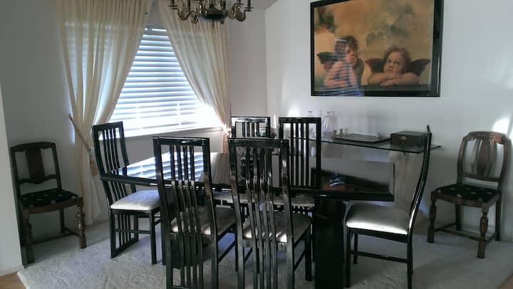 Bright And Airy 3 Bedroom Executive Home - Encinitas, CA