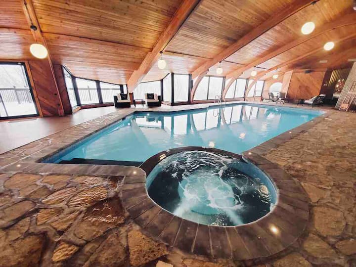 Villa Jolicoeur - Indoor Pool And Hot Tub - Saint-Sauveur