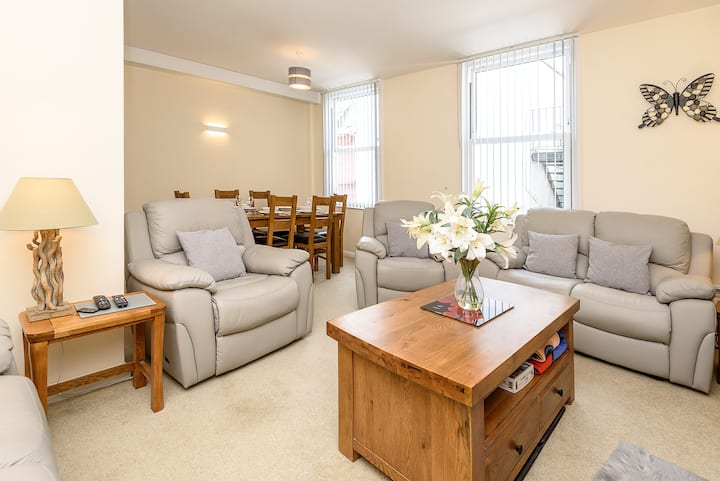 Heart Of Looe Apartment - 콘월