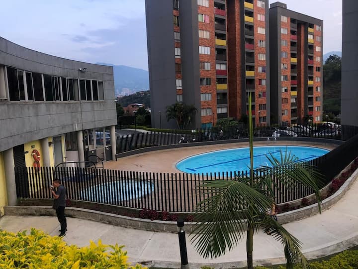 Apartamento Excelente Ubicación - Medellín