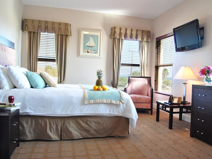 The Alexander #206 - Double Queen - Islas Caimán