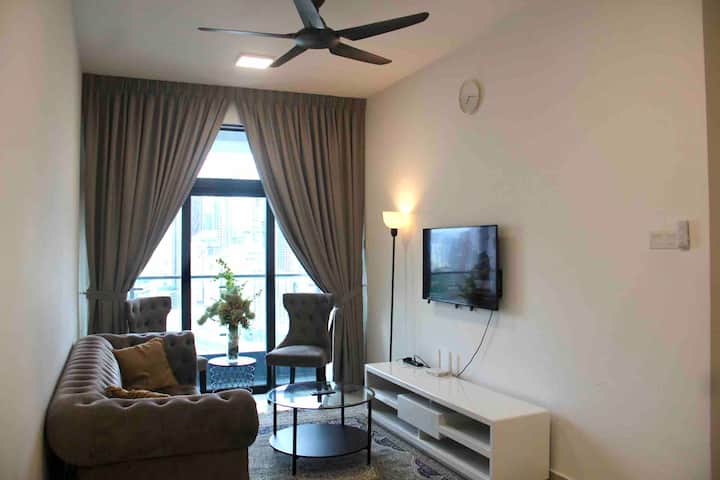 Klcc Balcony View | Netflix | 100mbps Internet! - Sentul