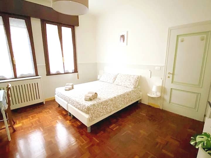 Big Comfort Room , Private Bathroom - Venecia