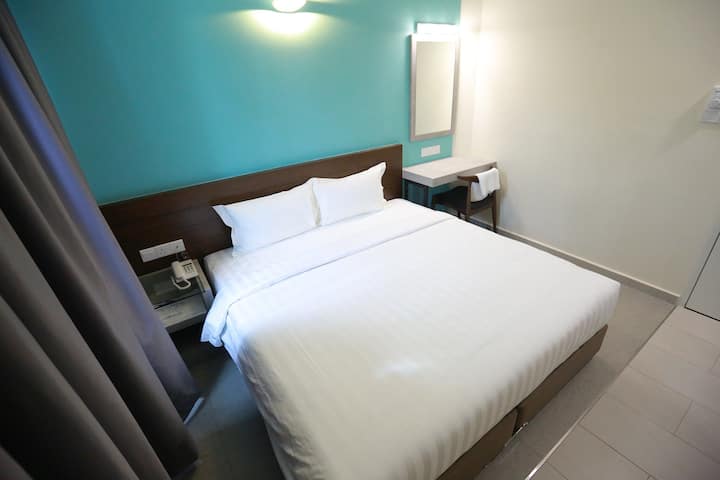 [Pantai Regal Boutique Hotel]现代简约风双人床房 - Kuantan