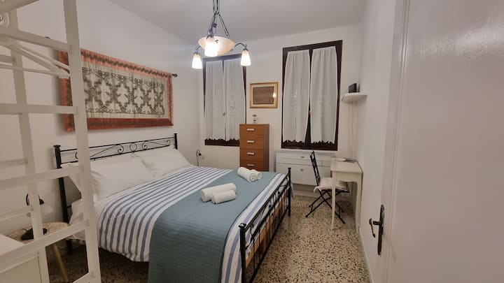 Red Velvet: Apartment In The Very Heart Of Venice - Venice