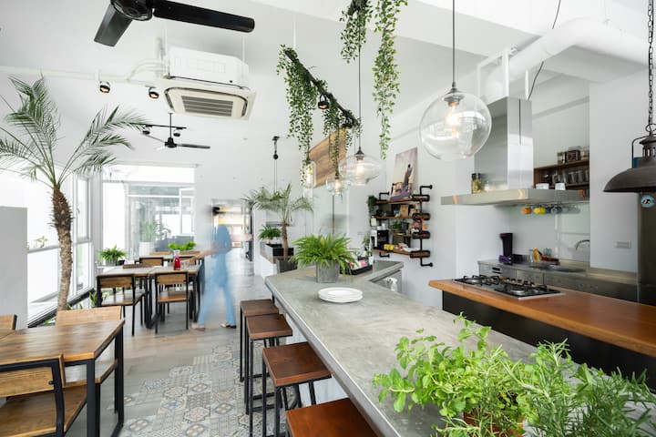 Color Coral Boutique Hotel / 502 - Penghu County