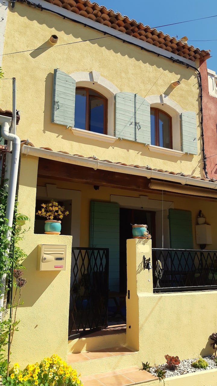 Maison De Hameau Typique, Vue Mer Près Des Plages - Sanary-sur-Mer
