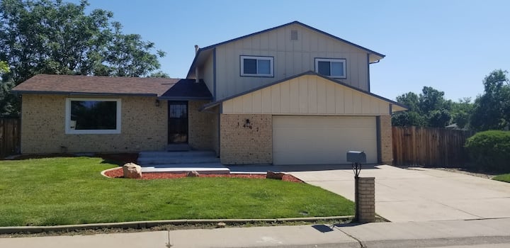 Comfy Get-a-way☆spacious 4bdrm☆great Location!! - Thornton, CO