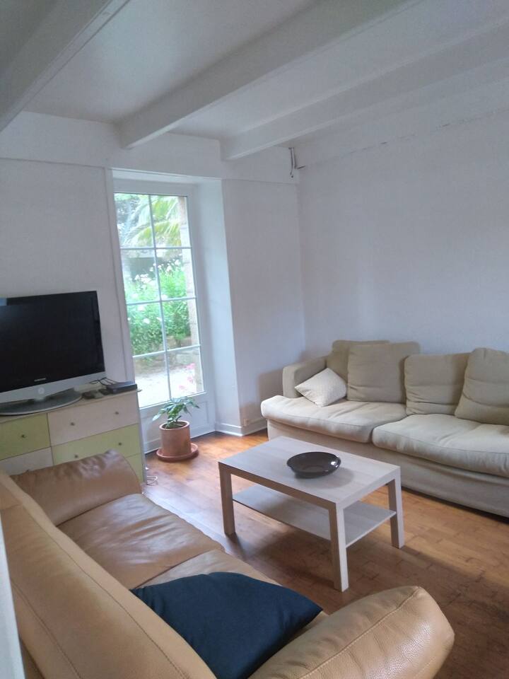 Grand Gite Confortable Au Centre Bourg - Landéda
