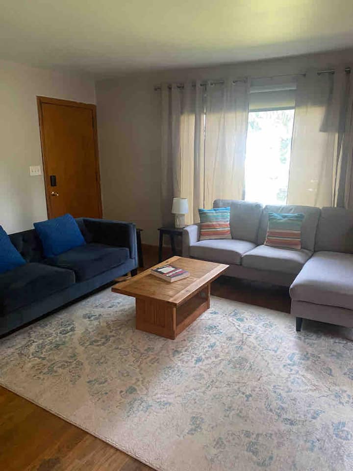 Lovely 3-bedroom Rental Unit Conveniently Located - Cuyahoga Valley National Park