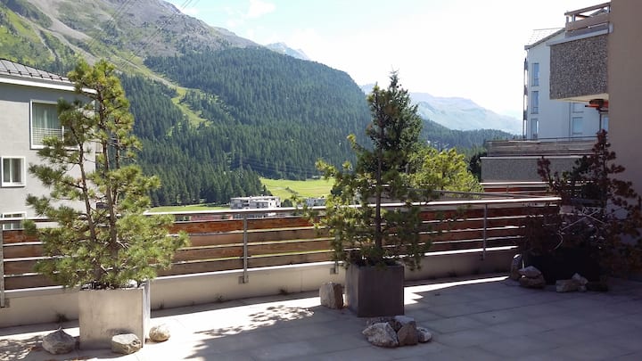Intero Appartamento Con Grande Terrazzo Panoramico - Saint Moritz