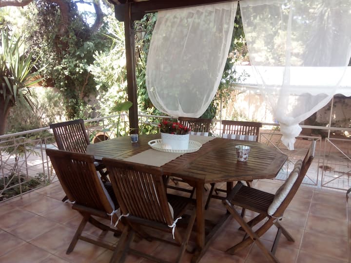 Cozy Vacation Home - Athens Airport Eleftherios Venizelos (ATH)