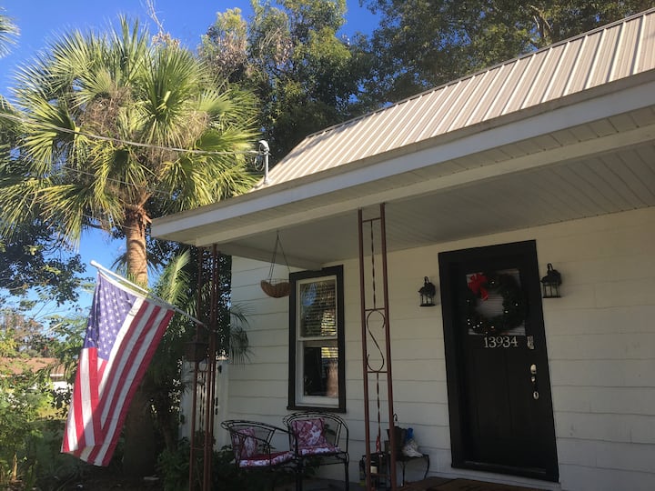 The Cottage Inn - Dade City, FL
