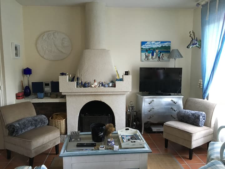 Petite Maison Avec Beau Jardin Plein Sud. - Deauville