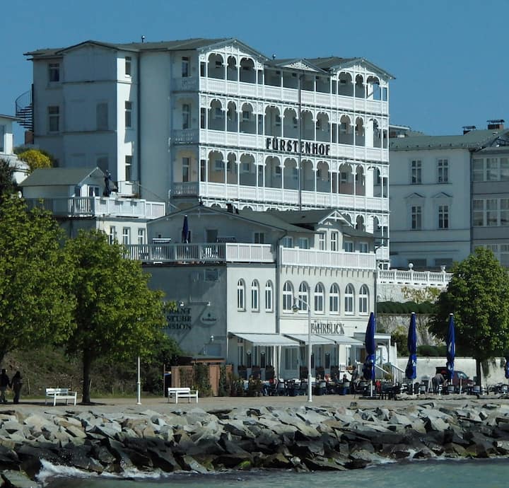 Fürstenhof 303 - Hagel Und Granaten - Sassnitz