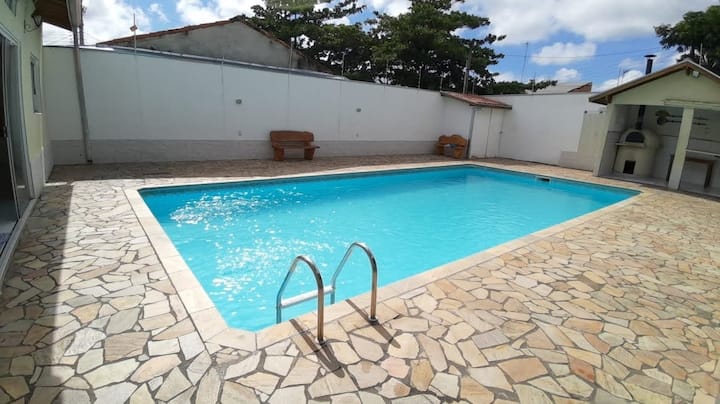 Casa Com Piscina E Churrasqueira - São José dos Campos