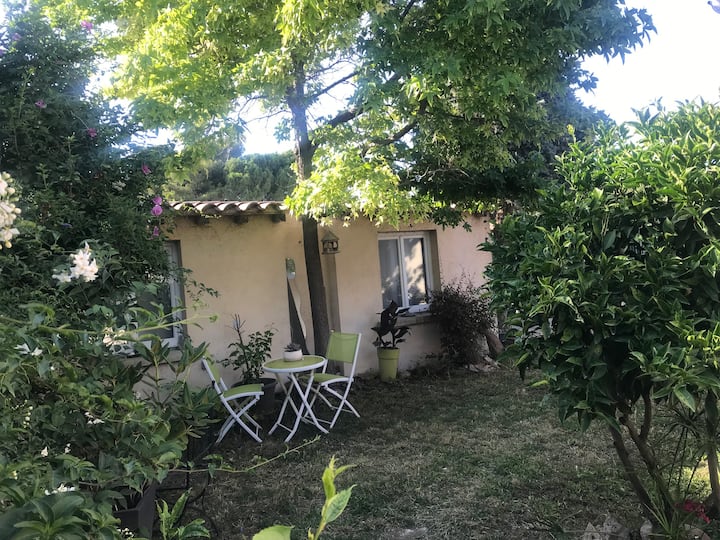 Studio Sur Jardin - Lattes