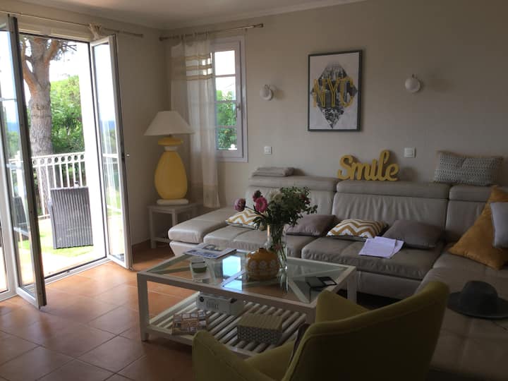 Appartement Grande Terrasse Vue Mer Dans Esterel - Saint-Raphaël