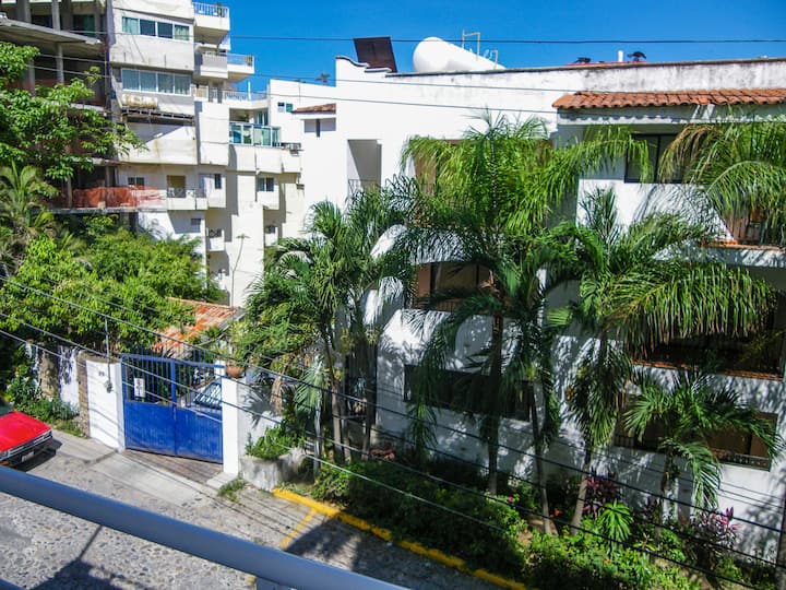 Boana Torre Malibu, Condo 002 - Puerto Vallarta