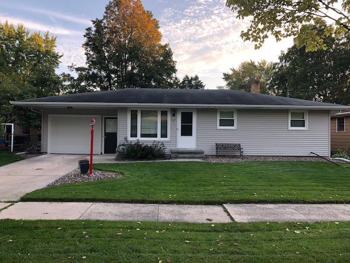 Walking Distance To Lambeau - 1167 Roscoe Street - Green Bay, WI