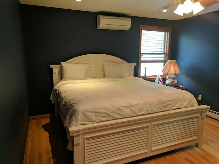 Great Location In Town But Out Of Town - Conway