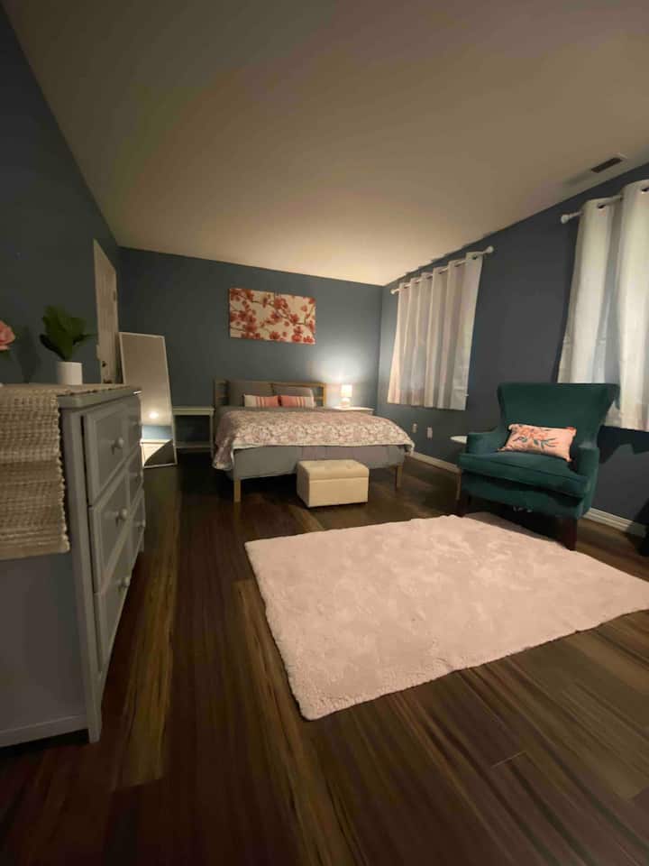 Lovely 1-bedroom Unit In The West Hills - Salem, OR