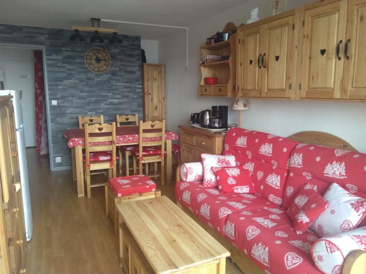 Bel Appartement Au Pied Des Pistes Domaine Des Sybelles Parking Gratuit Sur Place - Fontcouverte-la-Toussuire