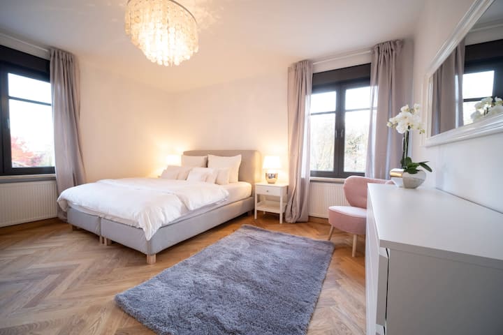 Heuchelheimer-eg, 3 Zimmer, Mit Großem Garten - Bad Homburg
