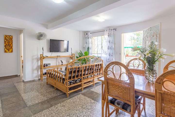 Modern Living Wi-fi Classic Neighborhood Vedado - Cuba