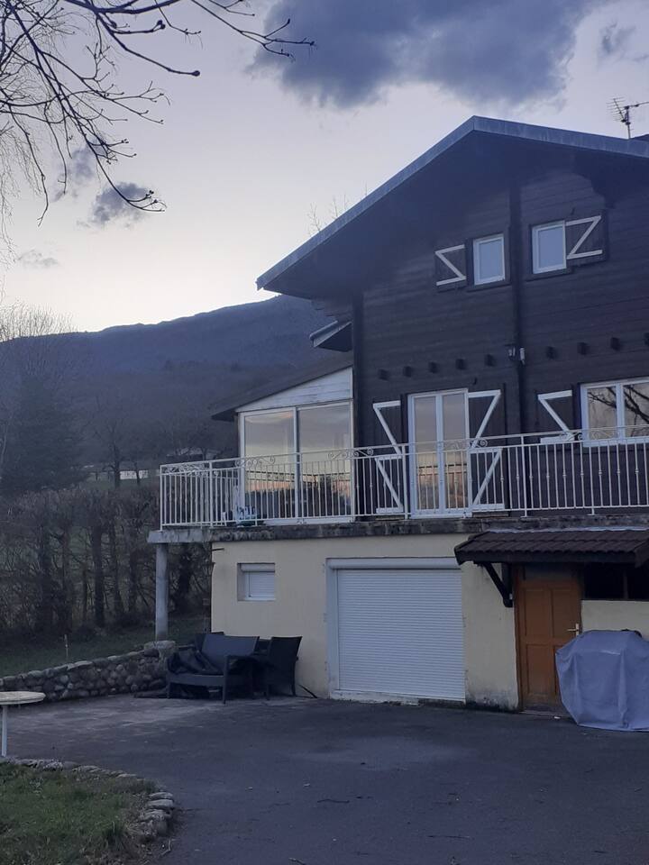 Logement Calme à La Campagne - Saint-Genis-Pouilly