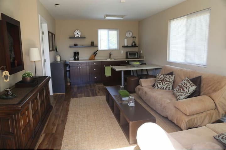 The Charming Guest Place In Chula Vista - Chula Vista, CA