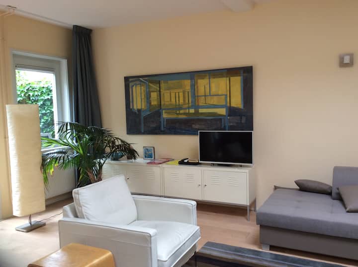 Karthuizerhof,ruim Appartement Met Fijne Tuin - Arnhem