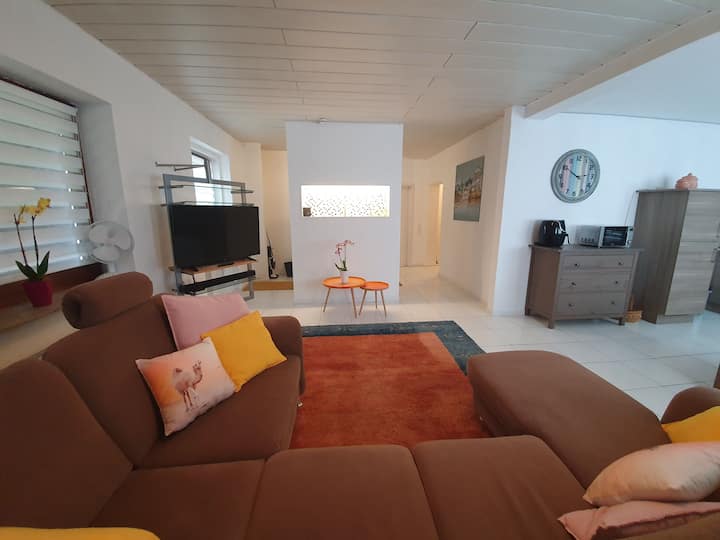 Gemütliche Wohnung In Toplage Mit Parkplatz - Cassel, Allemagne