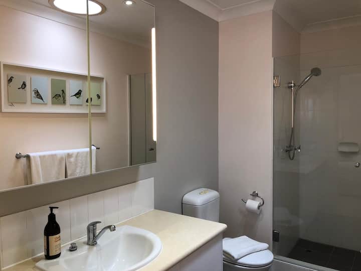 Condo Sleeps 6, Kiddy Equipped, Ocean Views - Perth