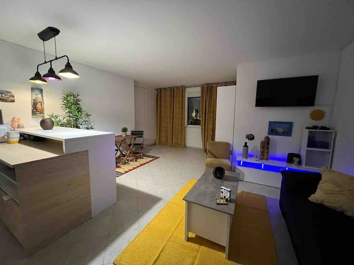 Studio By The Ocean - Almada