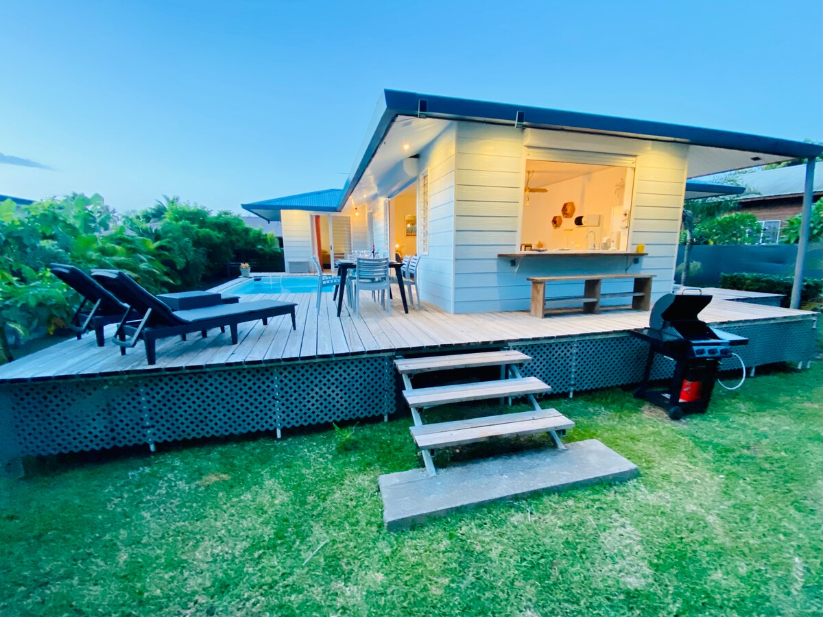 Mo'orea Beachfront Vacation Rentals - Moorea-Maiao, French Polynesia ...